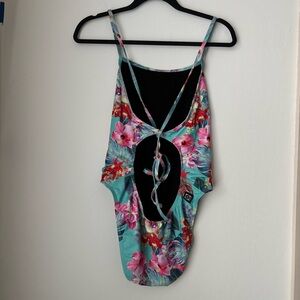 Jolyn Clothing | Swim | Jolyn Jackson Iii One Piece Swimsuit Size 36 ...